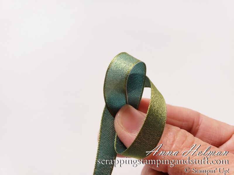 How To Tie A Bow For Cards, Crafts or Gifts - 10 Tips For Tying A ...